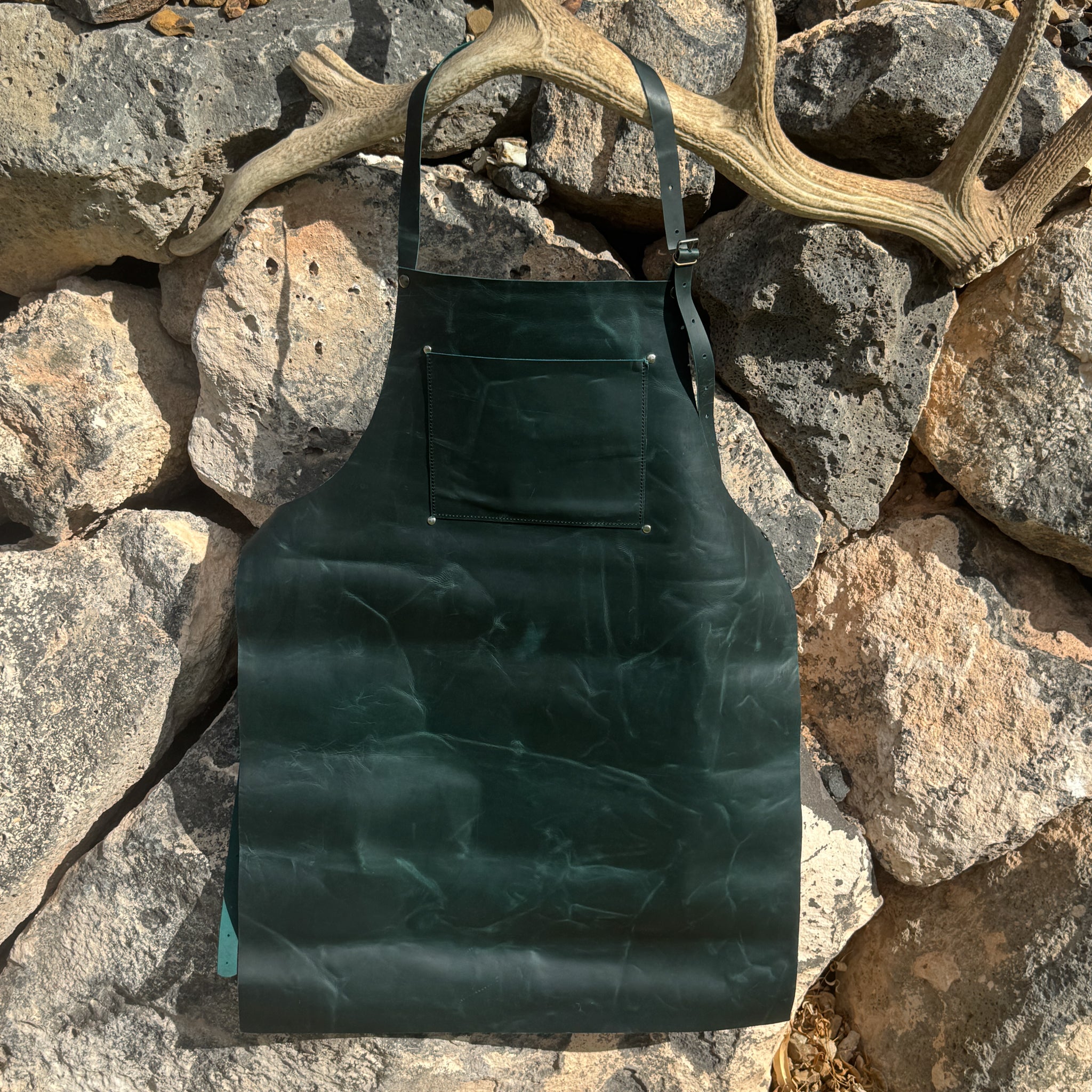 The Evergreen Smith — Full-Grain Pull-Up Leather Workshop Apron with H ...